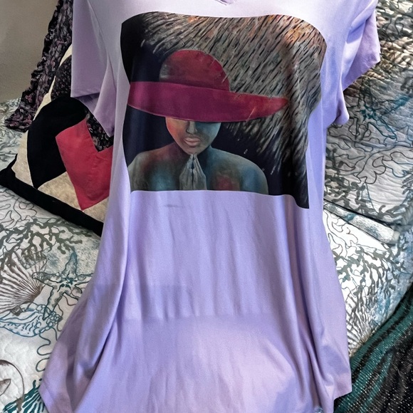 No Boundaries | Tops | No Boundaries Graphic Tshirt With Red Hat Design ...